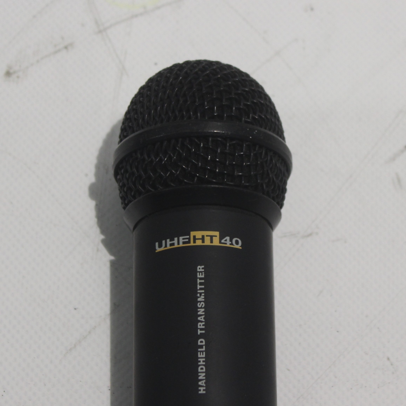 TRASMETTITORE PALMARE WIRELESS AKG HT40 Freq. 863.100 Mhz - Usato ...